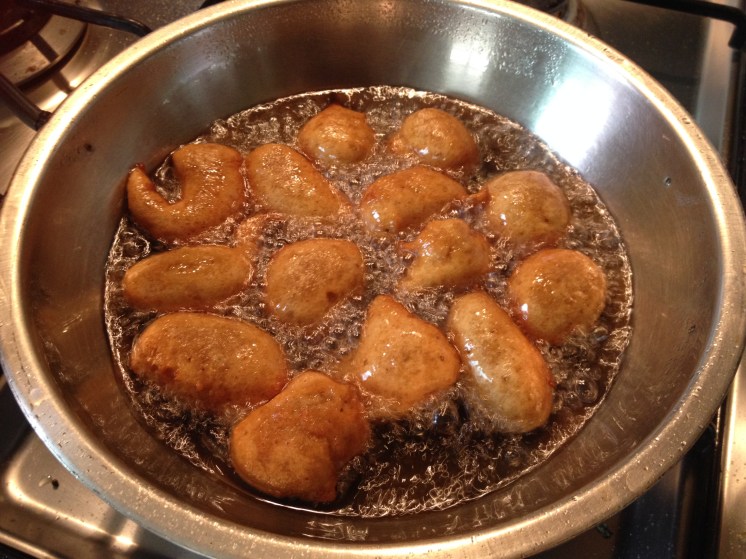 Vaazhai Pazha Appam/Banana Wheat Flour Fritters (south indian style ...