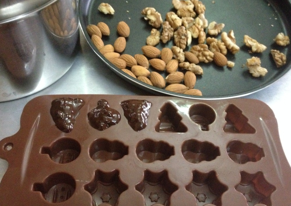 Nut Filled Chocolates – Home made | Dosaikal
