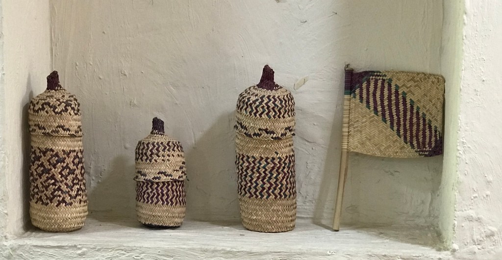 Exploring Culture of Bahrain – Pottery Demonstration at Al Jasra ...