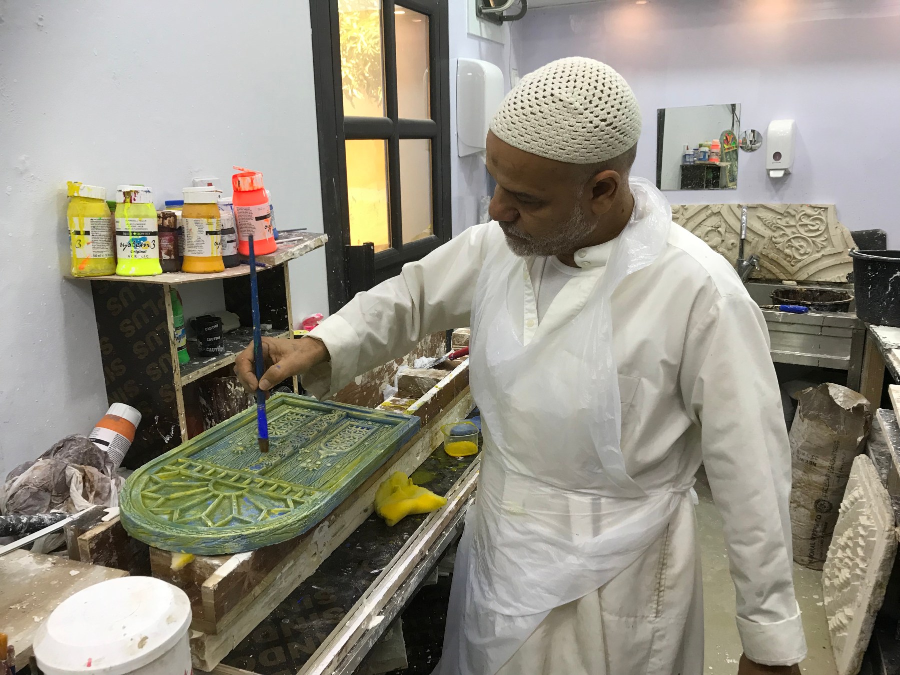 Exploring Culture of Bahrain – Pottery Demonstration at Al Jasra ...